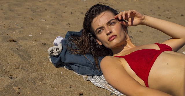 ‘Hot Milk’ Review: Lenkiewicz Struggles To Adapt Dreamlike Novel - THE ...