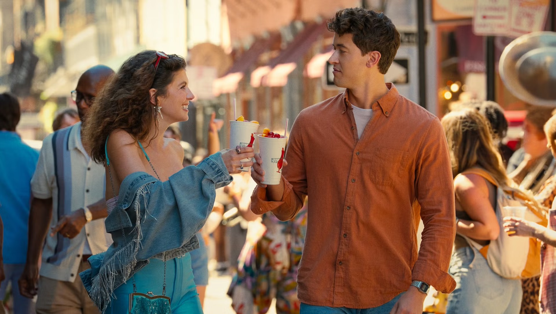 ‘People We Meet on Vacation’ Review: Tom Blyth and Emily Bader Prove We ...